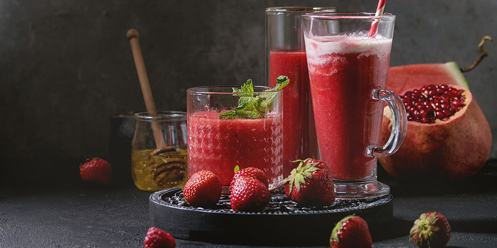 Red Velvet Cake Smoothie | The Green Forks